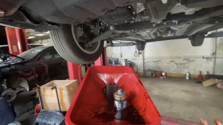 How Long Does an Oil Change Take? Average Time Explained | Rx Mechanic