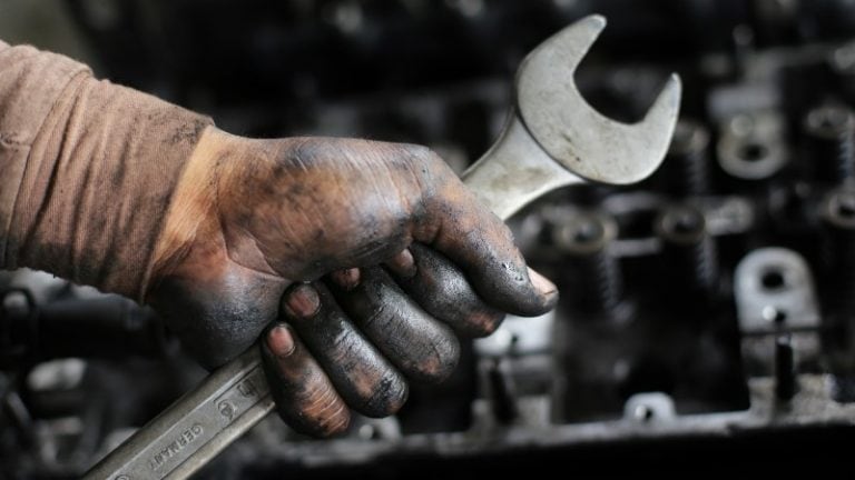 Easy Tips on How to Clean Mechanic Hands | Rx Mechanic