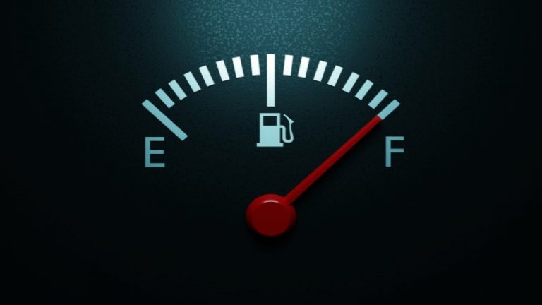 Low Fuel Light Comes on When Tank Is Full - Causes and Fixes | Rx Mechanic
