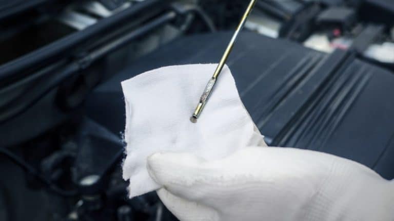 No Oil on Dipstick – Causes and What To Do? – Rx Mechanic