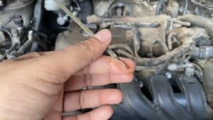 Motor Oil Smells like Gas ? Symptoms, Causes and Fixes | Rx Mechanic