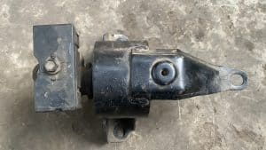 Symptoms of a Bad Engine Mount: All That You Need to Know – Rx Mechanic