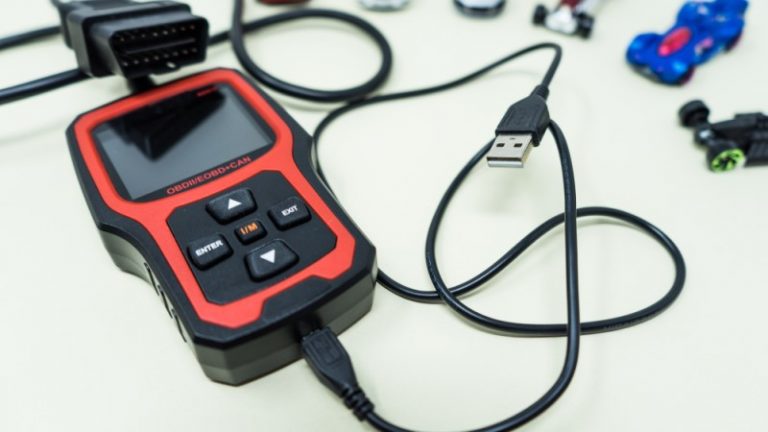 How To Use An OBD2 Scanner – A Step-by-step Guide | Rx Mechanic