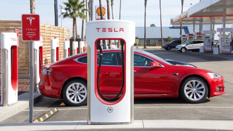 Do Teslas Use Gas? – All You Need To Know – Rx Mechanic