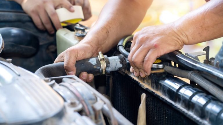 Radiator Hose Leaking At Clamp – Key Causes & Smart Fixes – Rx Mechanic