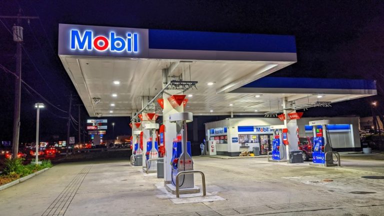 Mobil Vs. Shell Gas: Which One to Go for in 2025 | Rx Mechanic