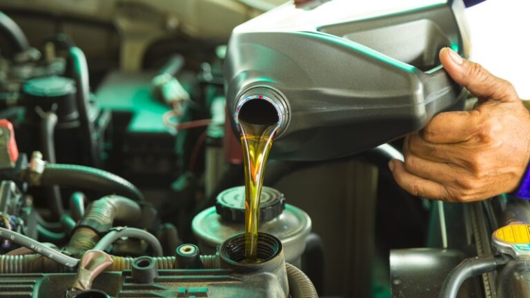 How Long To Let Engine Cool Before Adding Oil? – Rx Mechanic