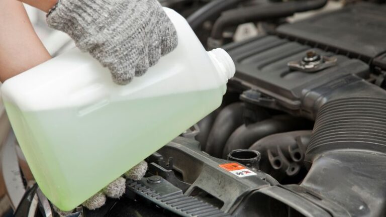 Does The Car Need To Be Running When Adding Coolant? – Rx Mechanic