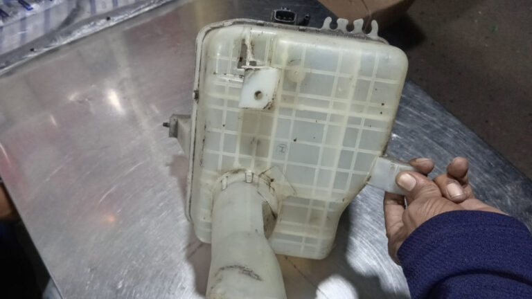 What causes the Coolant Reservoir to Crack and How to Fix It? | Rx Mechanic